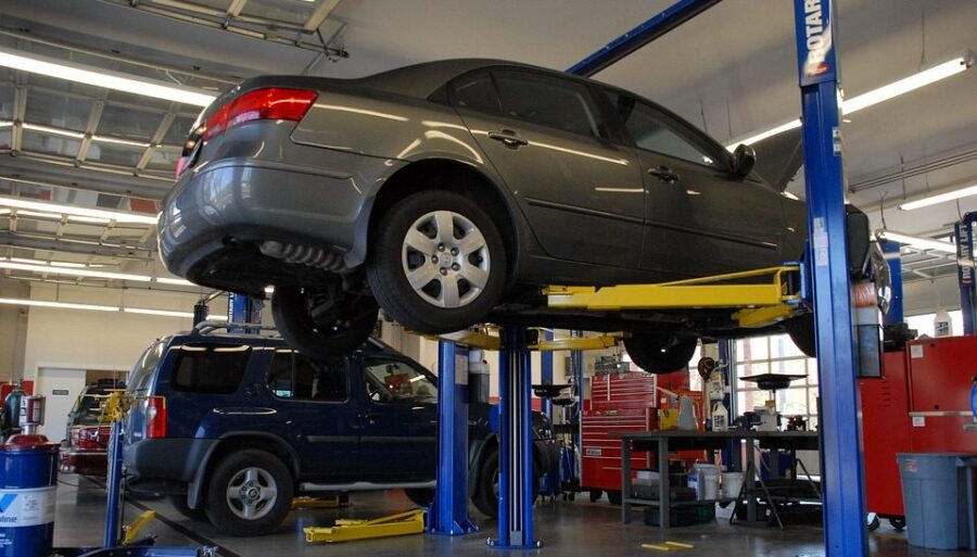 How to Make the Most of Your Oil Changes - Fuel Express